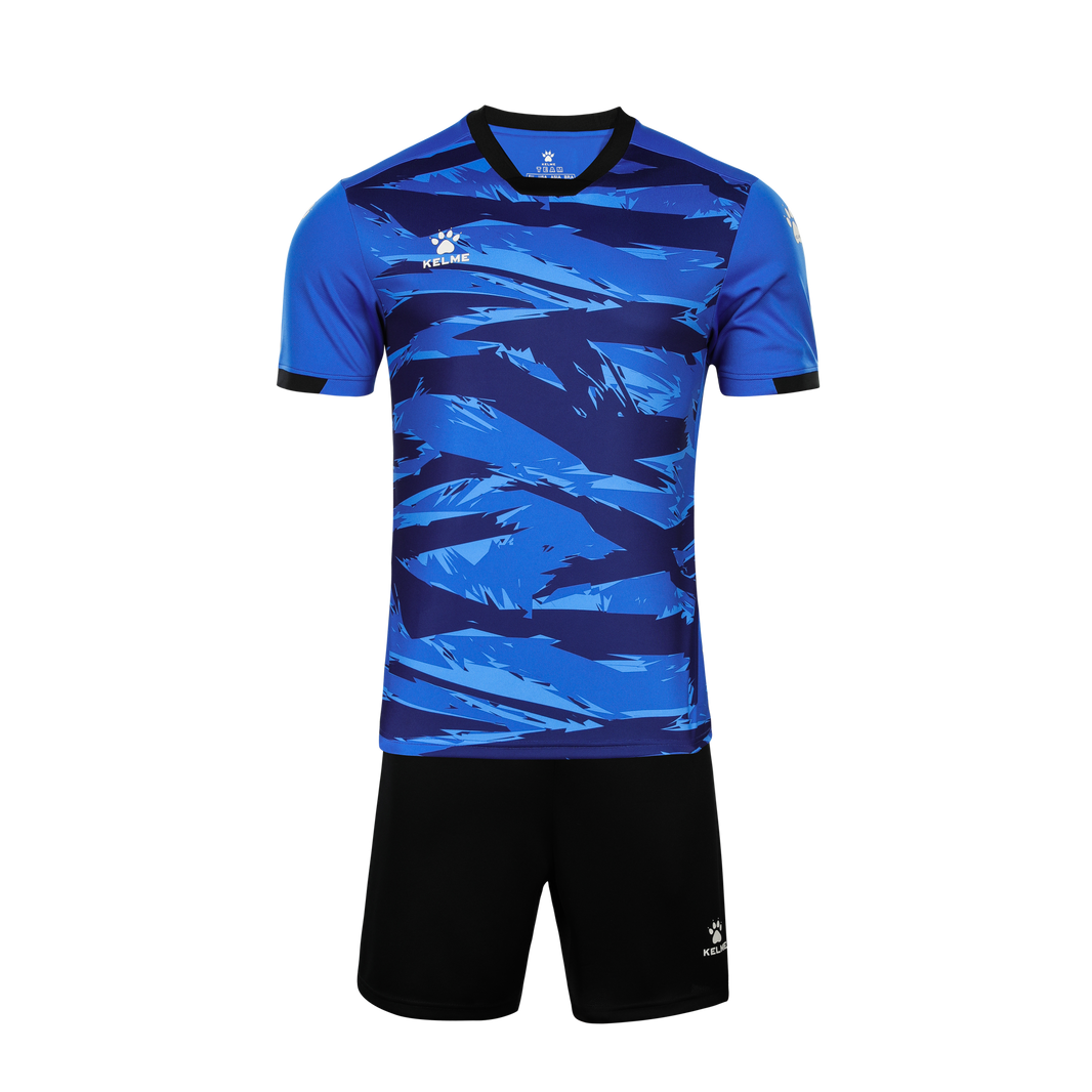 Kelme USA | Complete Collection of Sportswear & Shoes